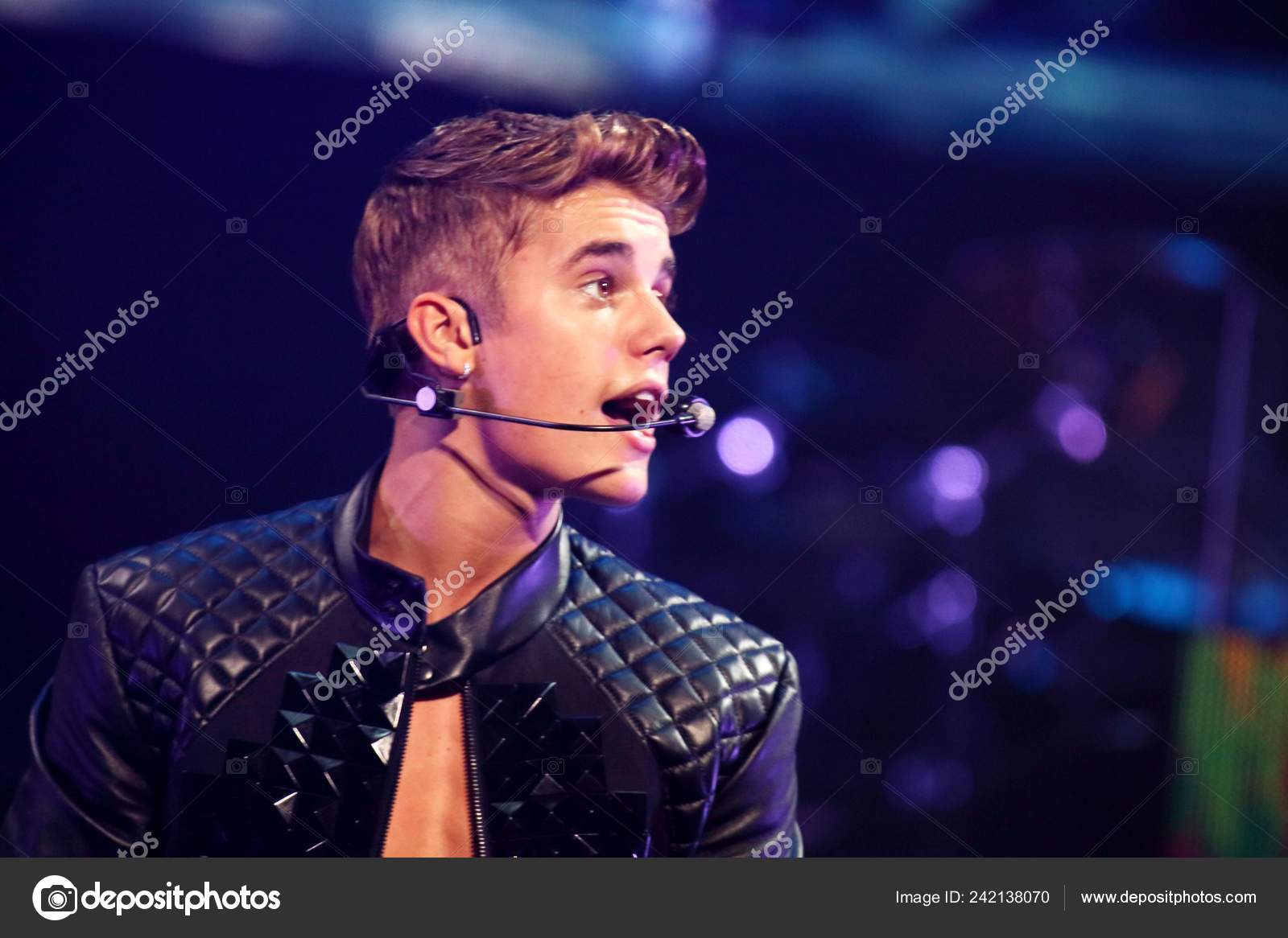 Canadian Pop Singer Justin Bieber Sings His Concert Beijing China ...