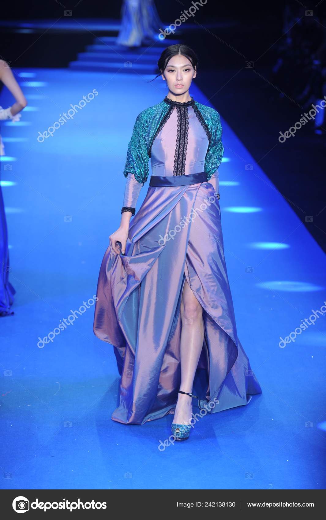 Model Displays New Creation Designers Gioia Pan Mark Cheung Fashion ...
