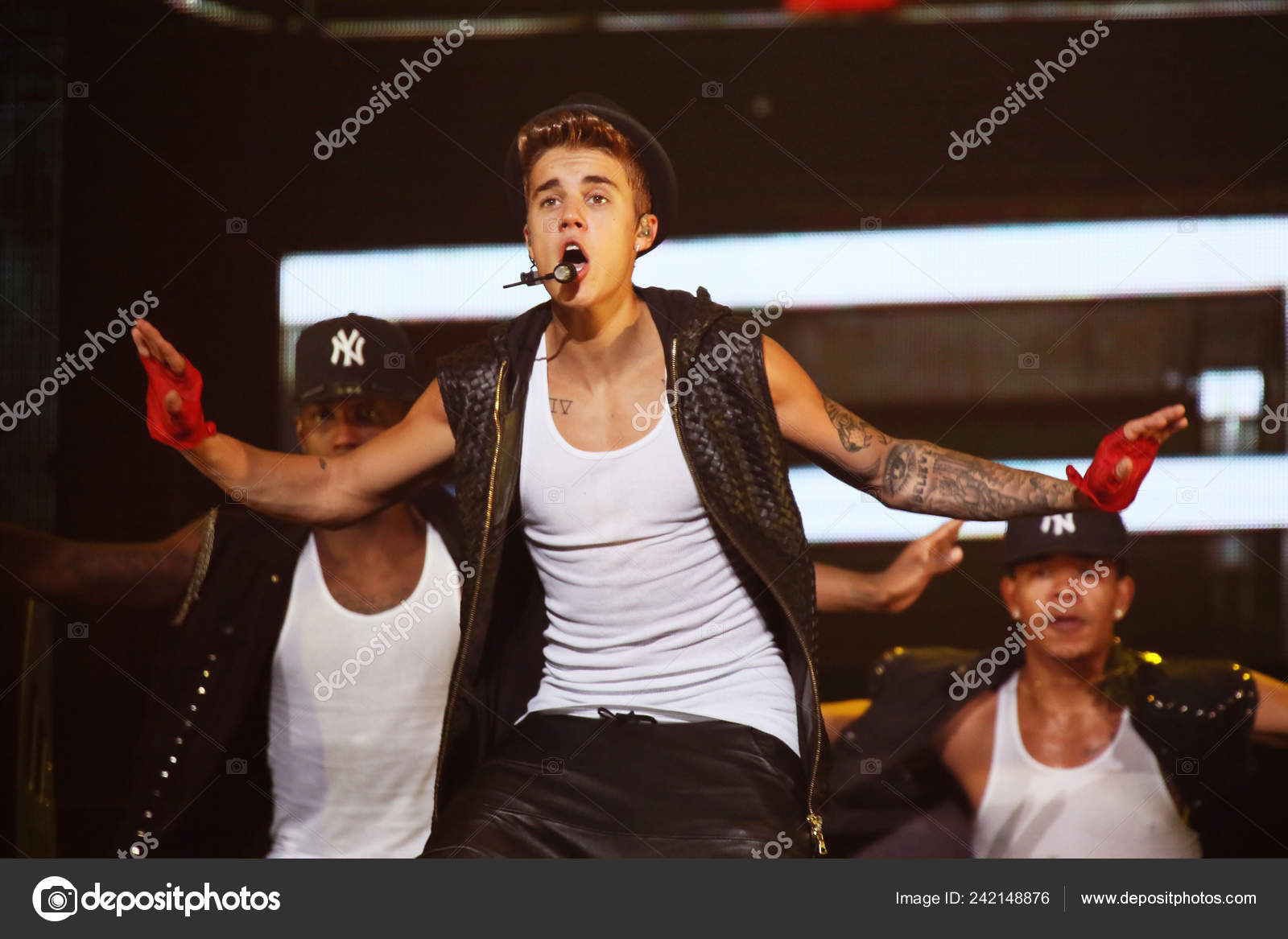 Canadian Pop Singer Justin Bieber Center Performs His Concert Beijing ...