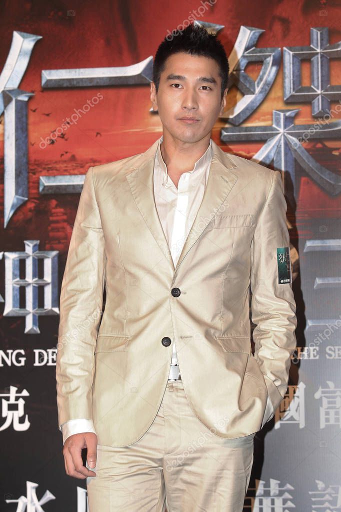 El actor taiwan s Mark Chao posa durante el estreno de su nueva pel ...