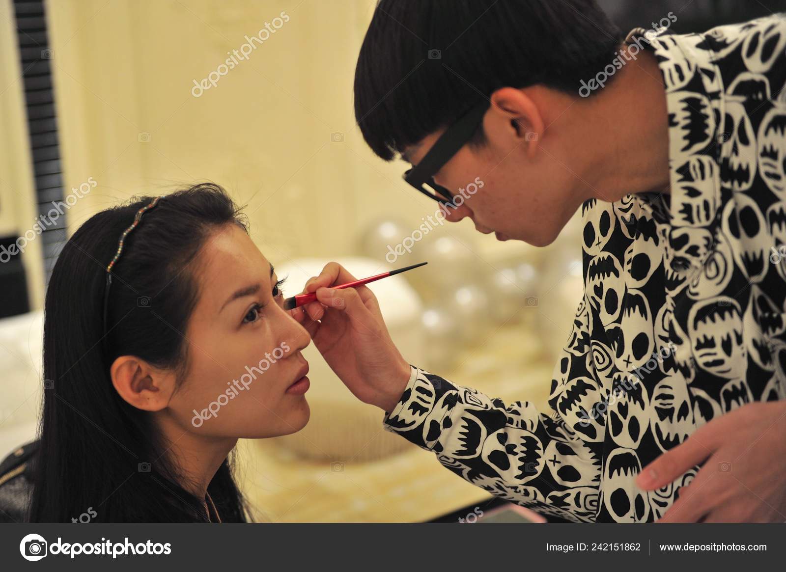 Make Artist Right Powders Face Chinese Model Chen Zijia Photography ...