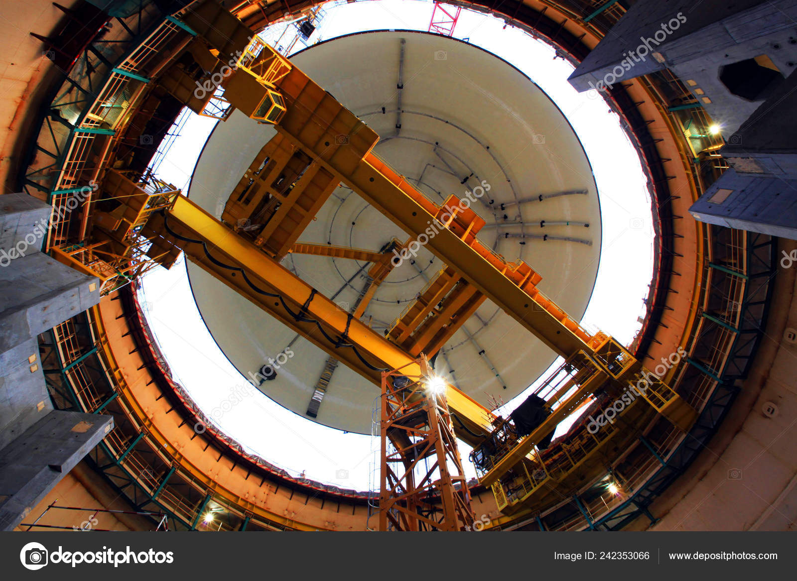 Dome Being Hoisted Containment Structure Reactor Fangchenggang Nuclear ...