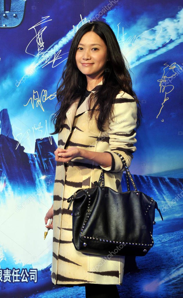 La actriz y directora china Xu Jinglei posa durante la ceremonia de ...