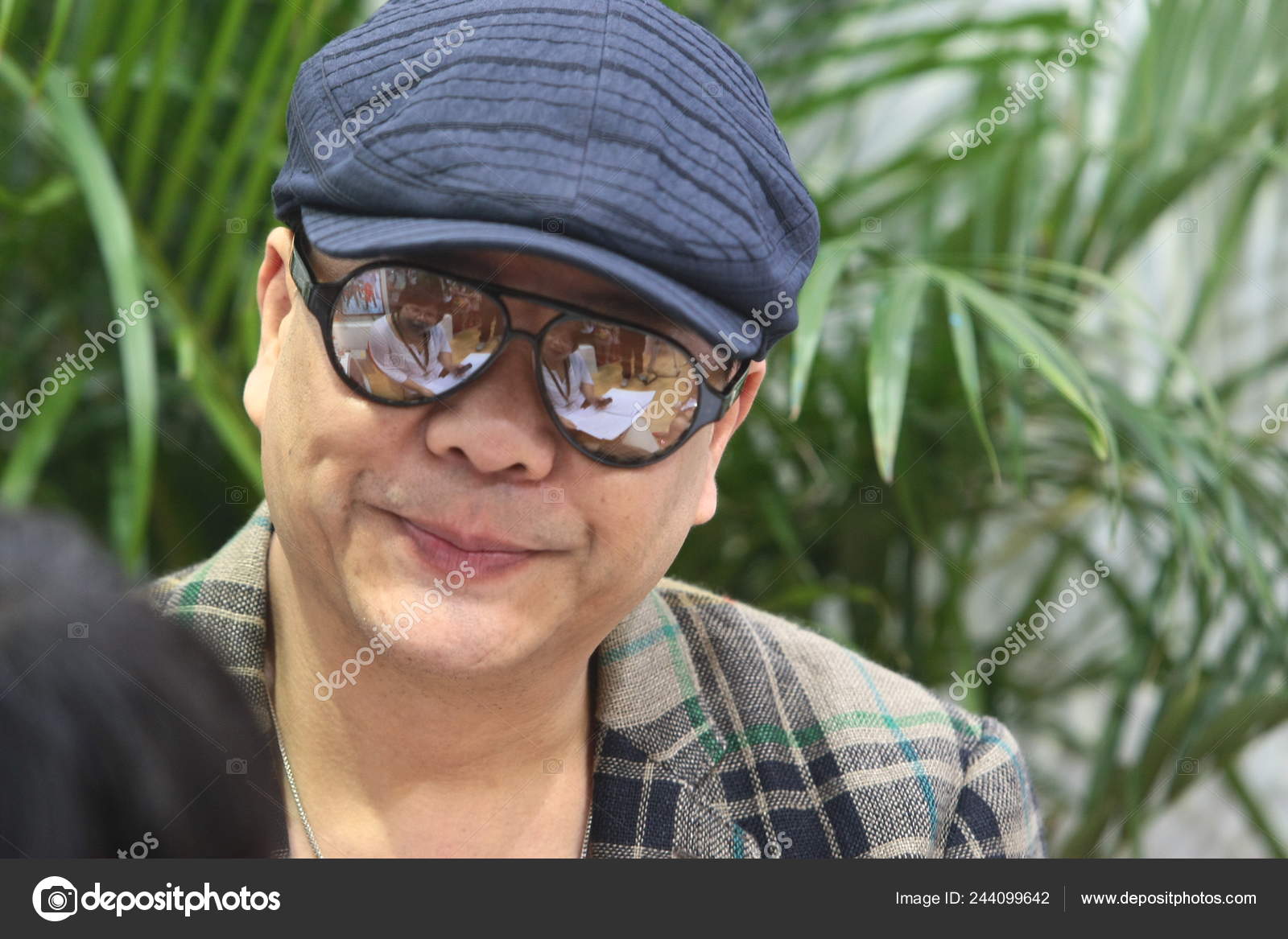 Hong Kong Actor Robert Yeung Interviewed 18Th Shanghai Festival ...