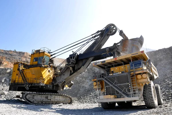 Mining engineering Stock Photos, Royalty Free Mining engineering Images ...