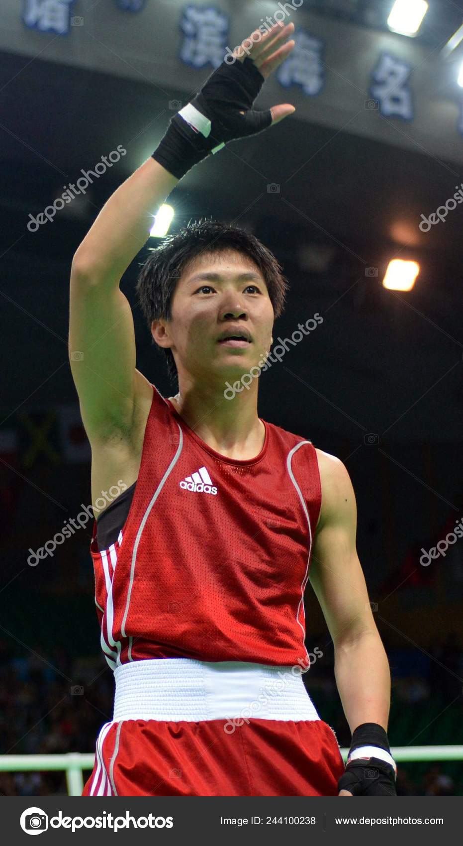 Boxeur Chinois Ren Cancan Est Photographié Lors Des Championnats Monde ...