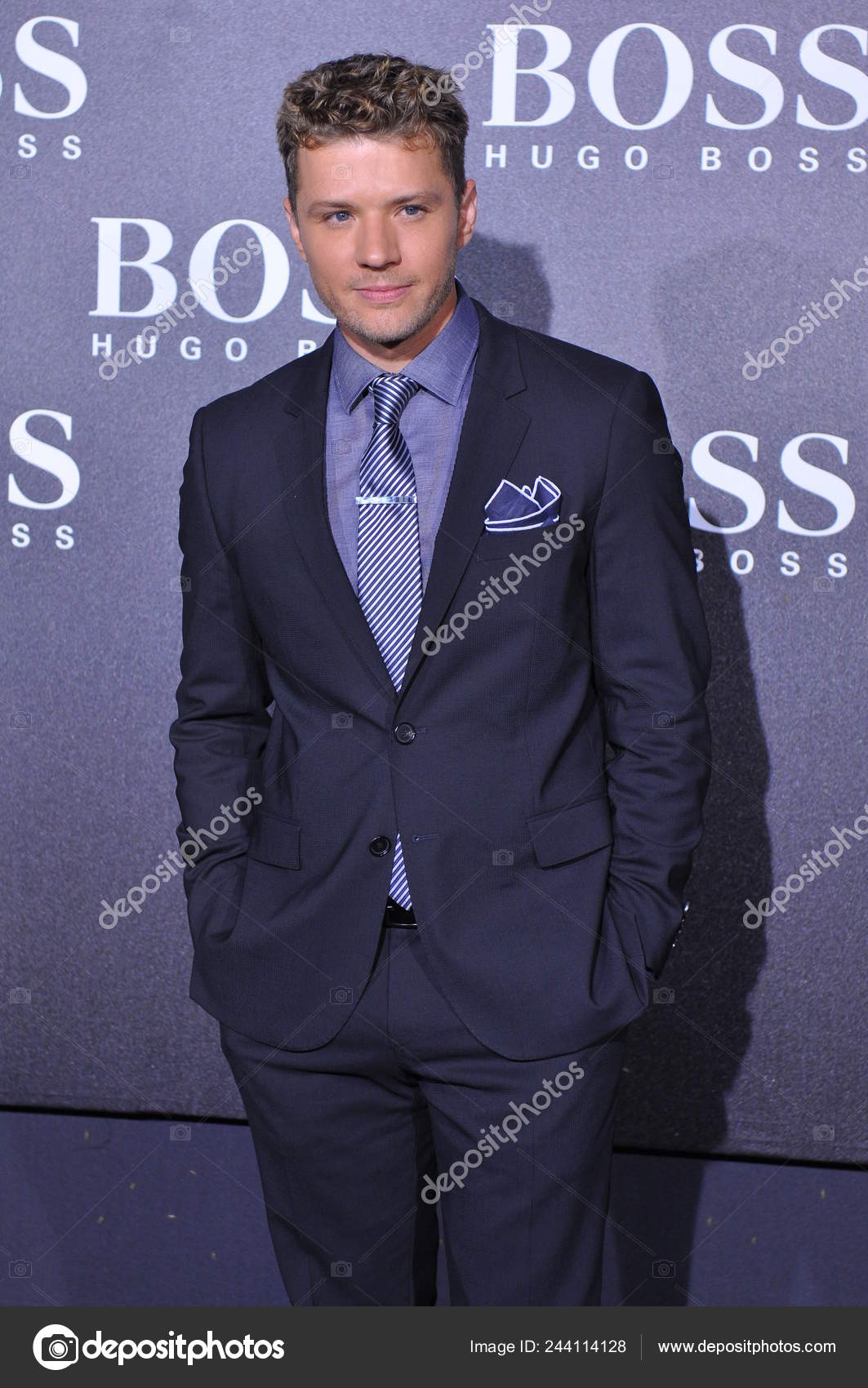 American Actor Ryan Phillippe Poses Hugo Boss Fashion Show Beijing ...