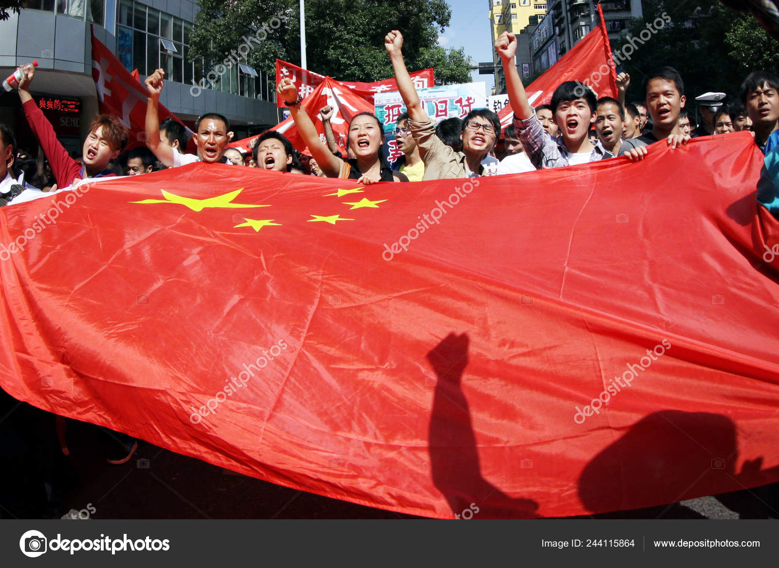 Chinese Protestors Unfurl Chinese National Flag Shout Slogans Japan ...