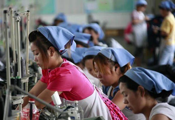 Chinese production workers Stock Photos, Royalty Free Chinese ...