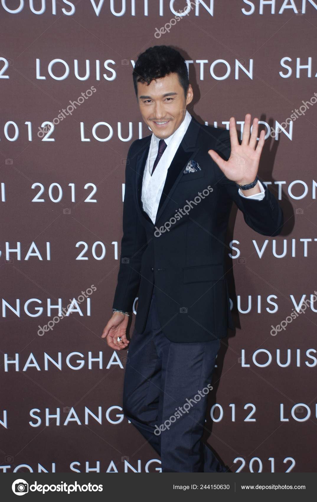 Chinese Model Actor Bing Poses Fashion Show Held Louis Vuitton — Stock ...