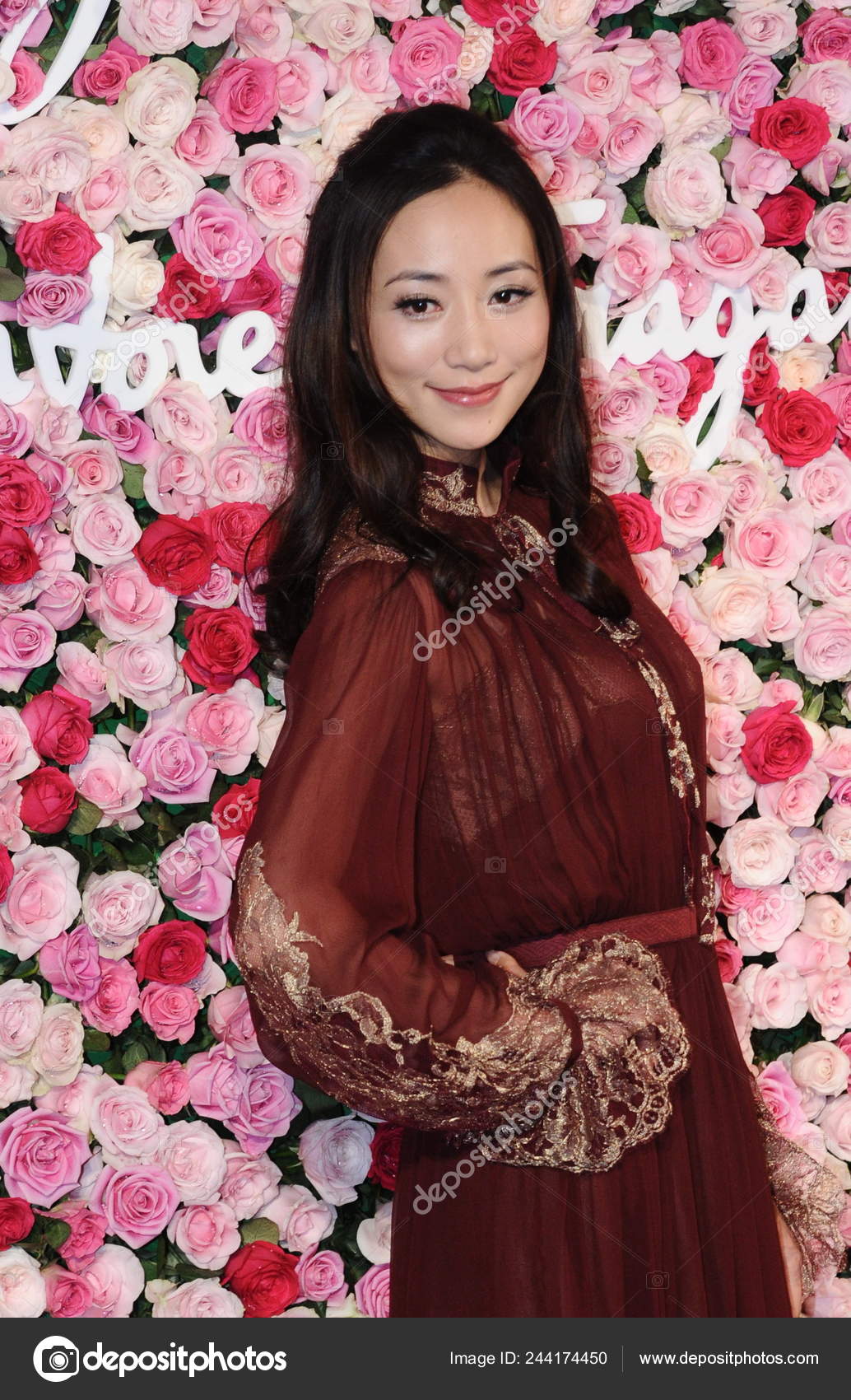 Chinese Singer Actress Cecilia Han Xue Poses Launch Ceremony Salvatore ...