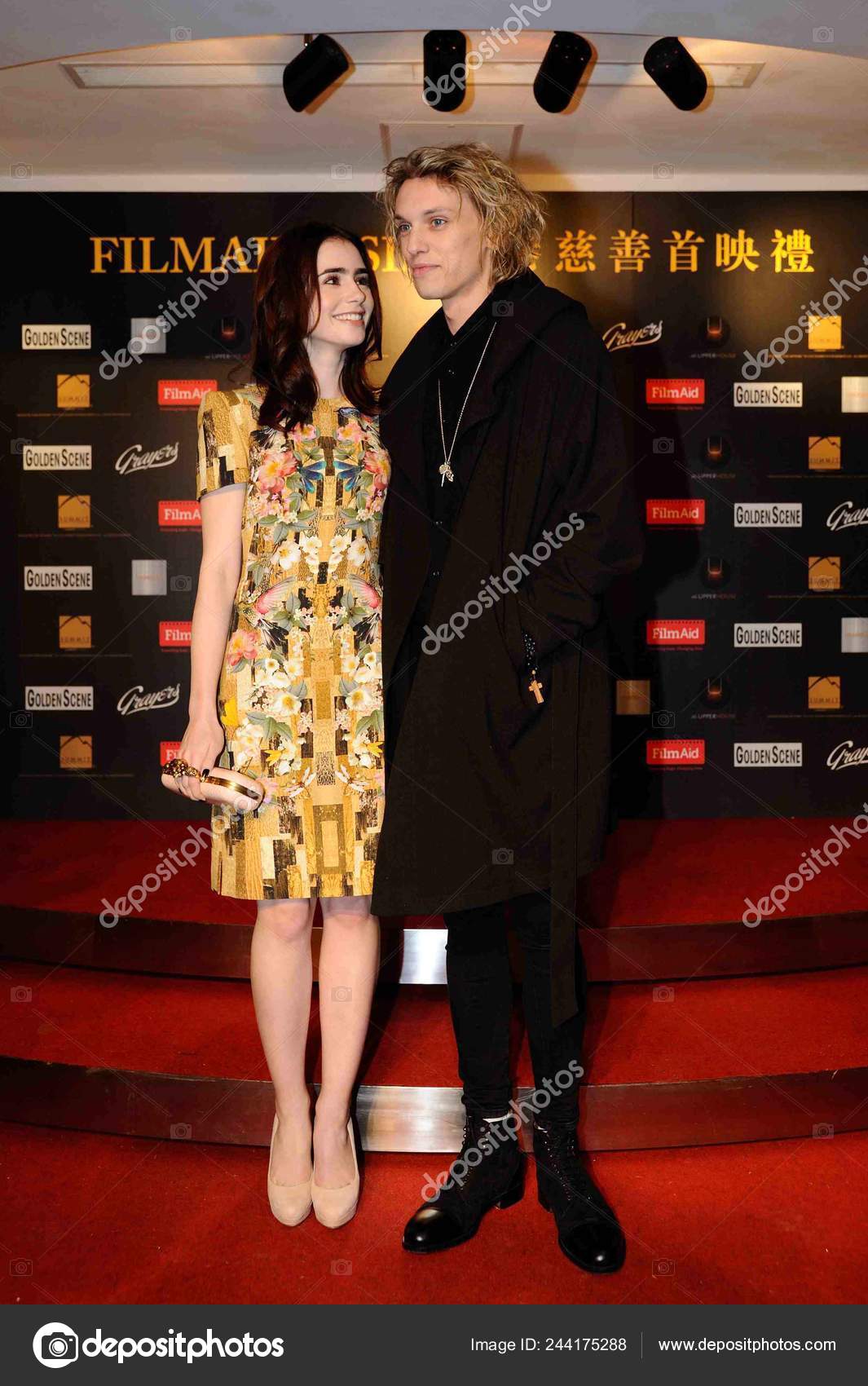 Jamie Campbell Bower Vriendin 2024 Jamie Campbell Bower | 🤍📸