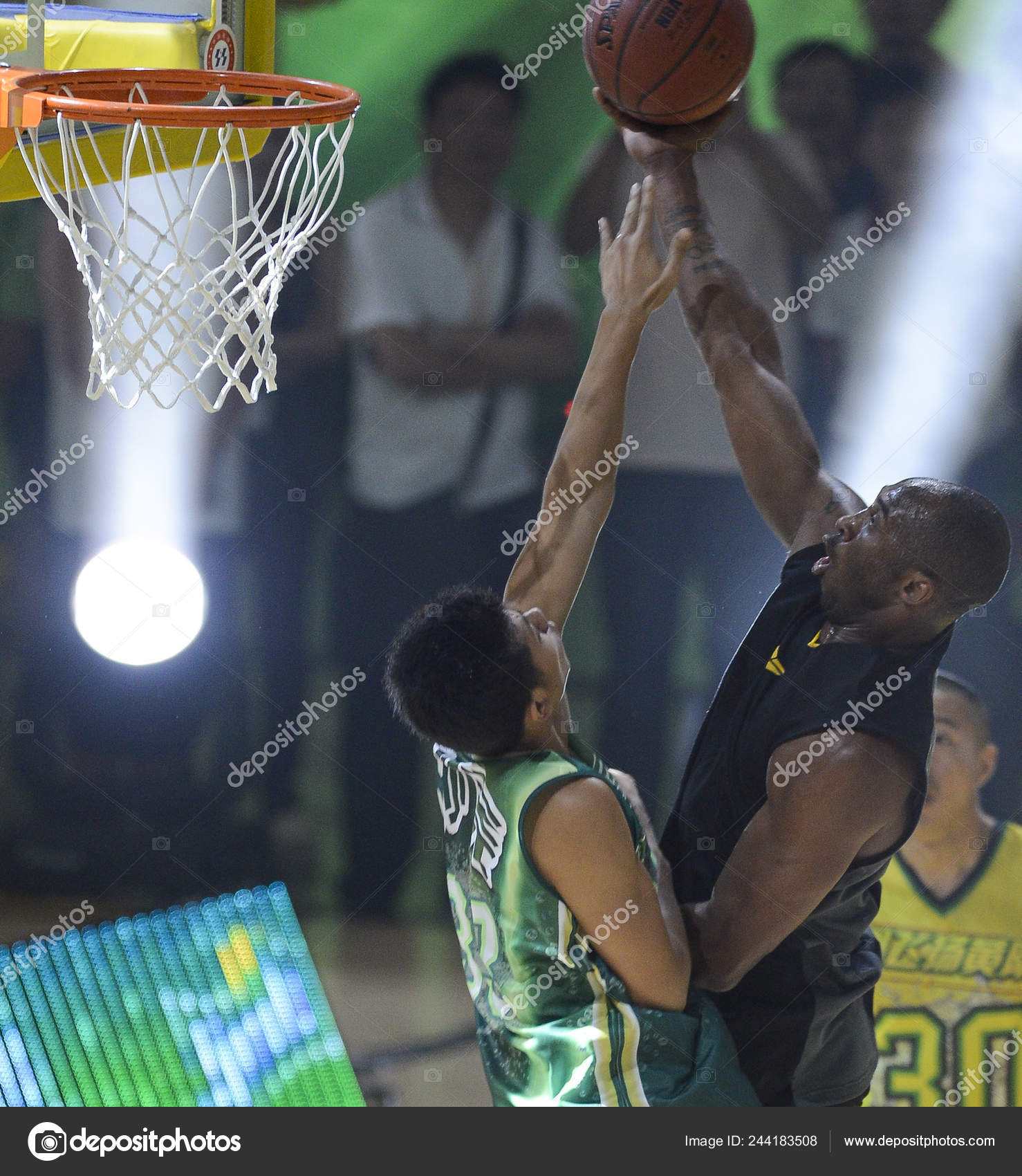 Nba Superstar Kobe Bryant Right Challenges Basketball Player Star ...