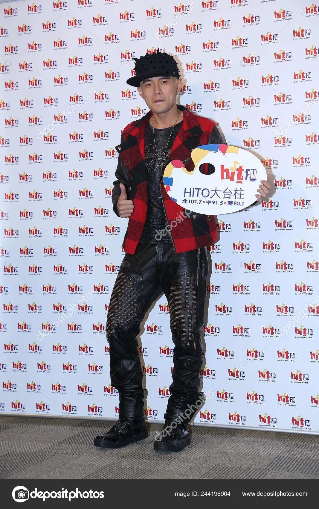 Taiwanese Singer Jay Chou Poses Press Conference Promotes His New ...