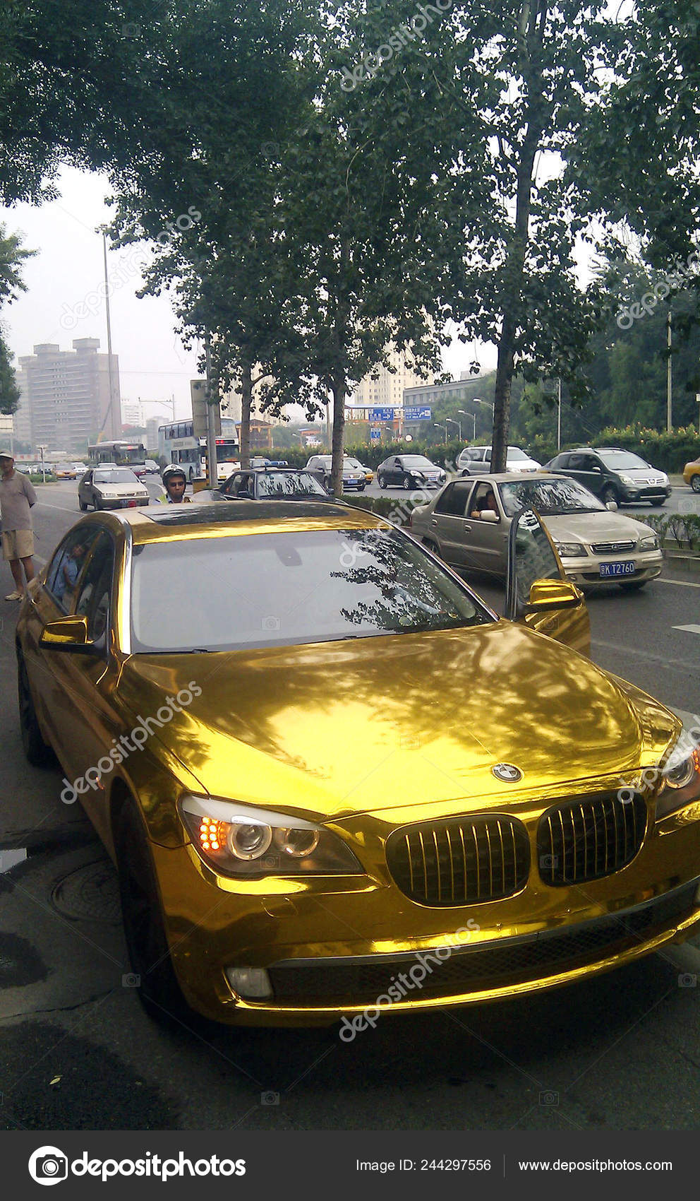 Gold Bmw