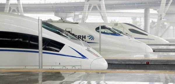 High Speed Trains Pictured Nanjingnan Railway Station Nanjing City East — Stock Editorial Photo ...