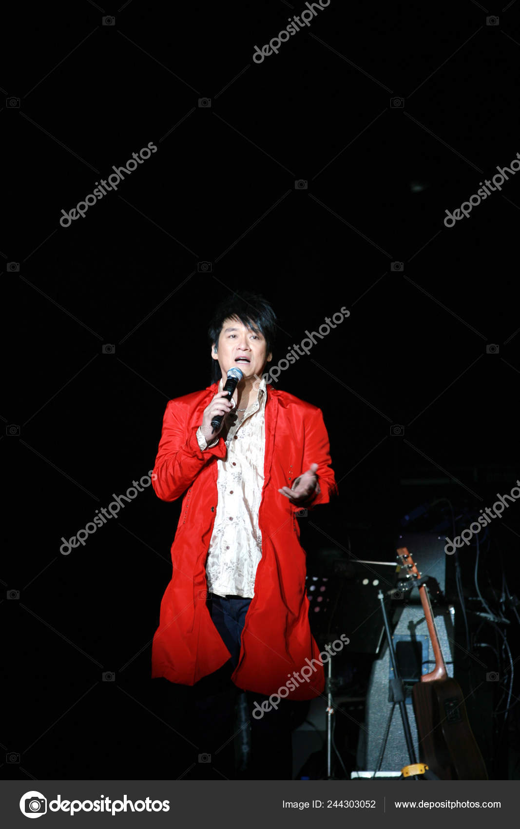 Hong Kong Singer Emil Chow Wah Kin Performs His Concert — Stock ...