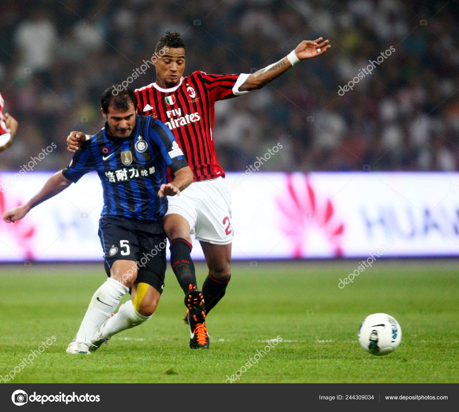Kevin Prince Boateng Milan Right Challenges Dejan Stankovic Inter Milan ...