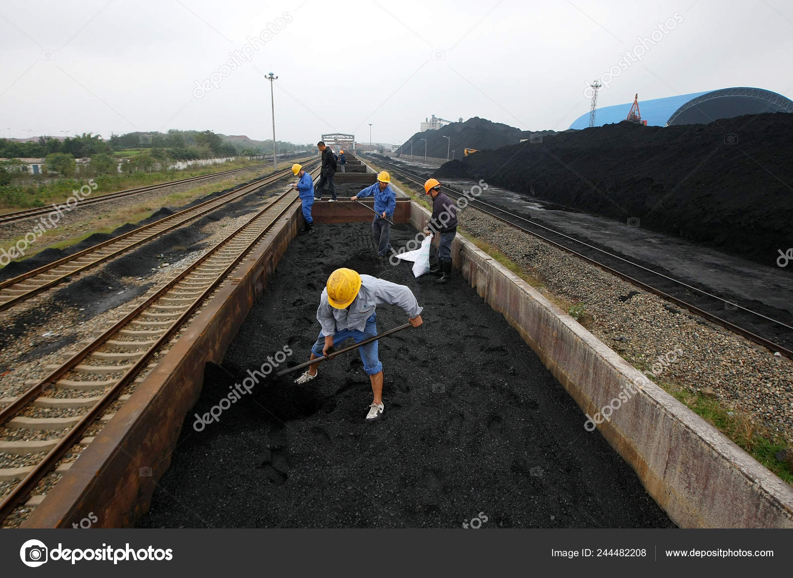 Workers Take Samples Coal Coal Train Coal Fired Power Plant – Stock Editorial Photo ...