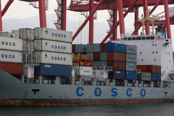 China cosco shipping Stock Photos, Royalty Free China cosco shipping ...