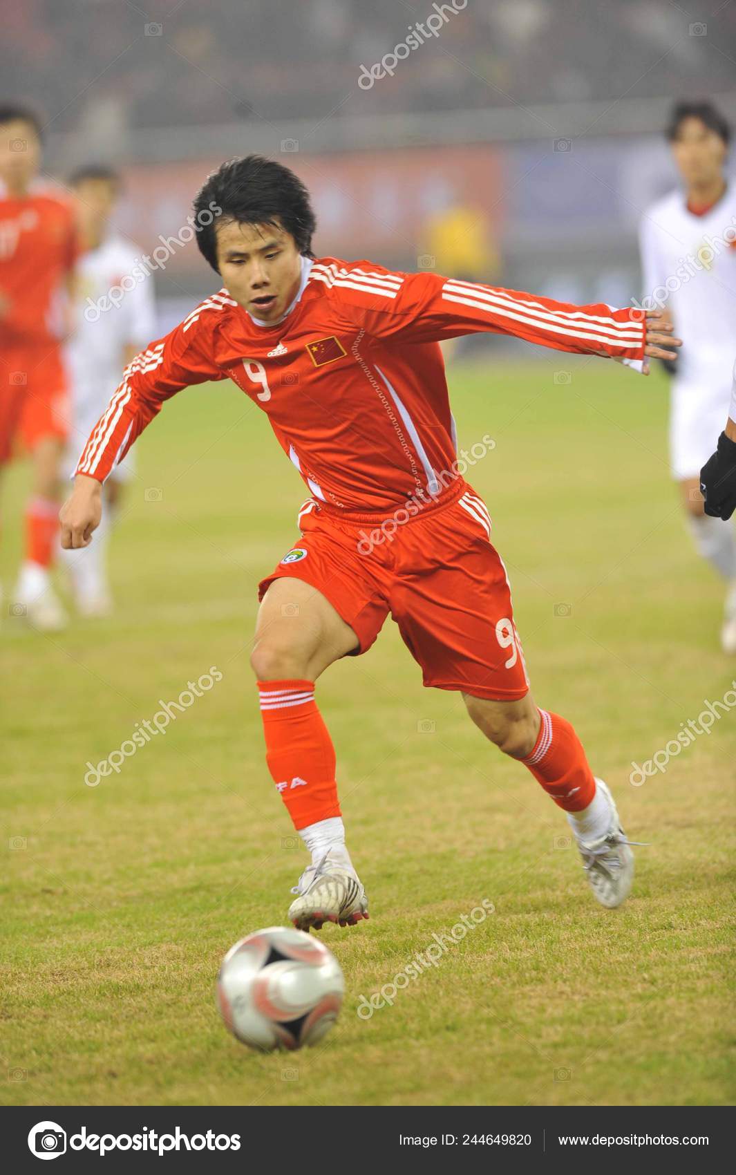 File Chinas Hao Junmin Competes Vietnamese Football Player Unseen ...