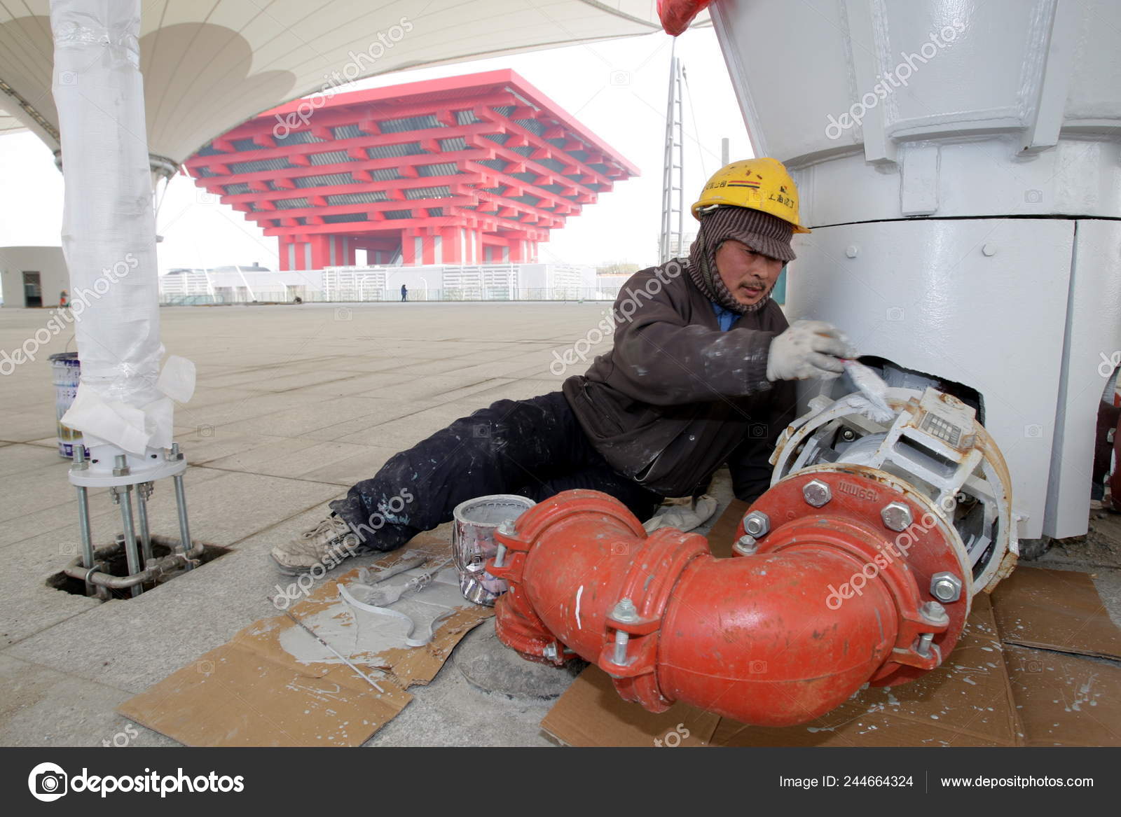 Chinese Construction Worker Paints Pipes Cable Membrane Structures Expo ...