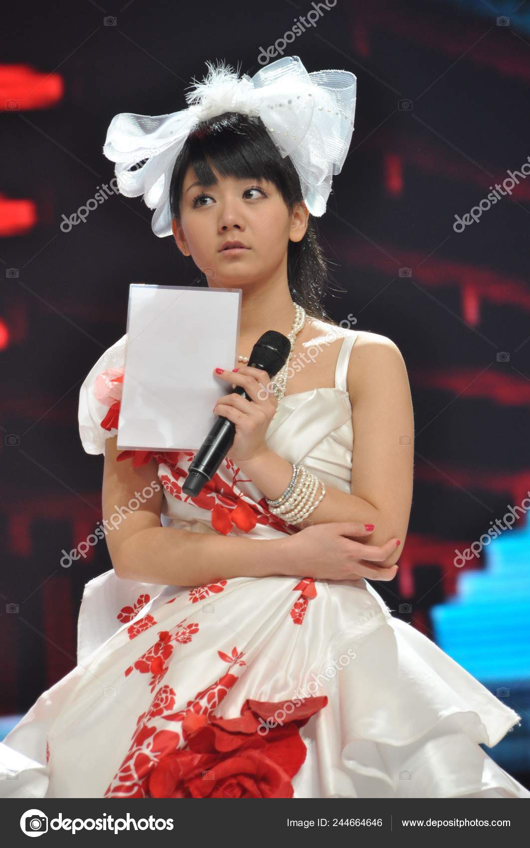 Jun Jun Japanese Pop Group Morning Musume Seen Smg Spring — Stock ...