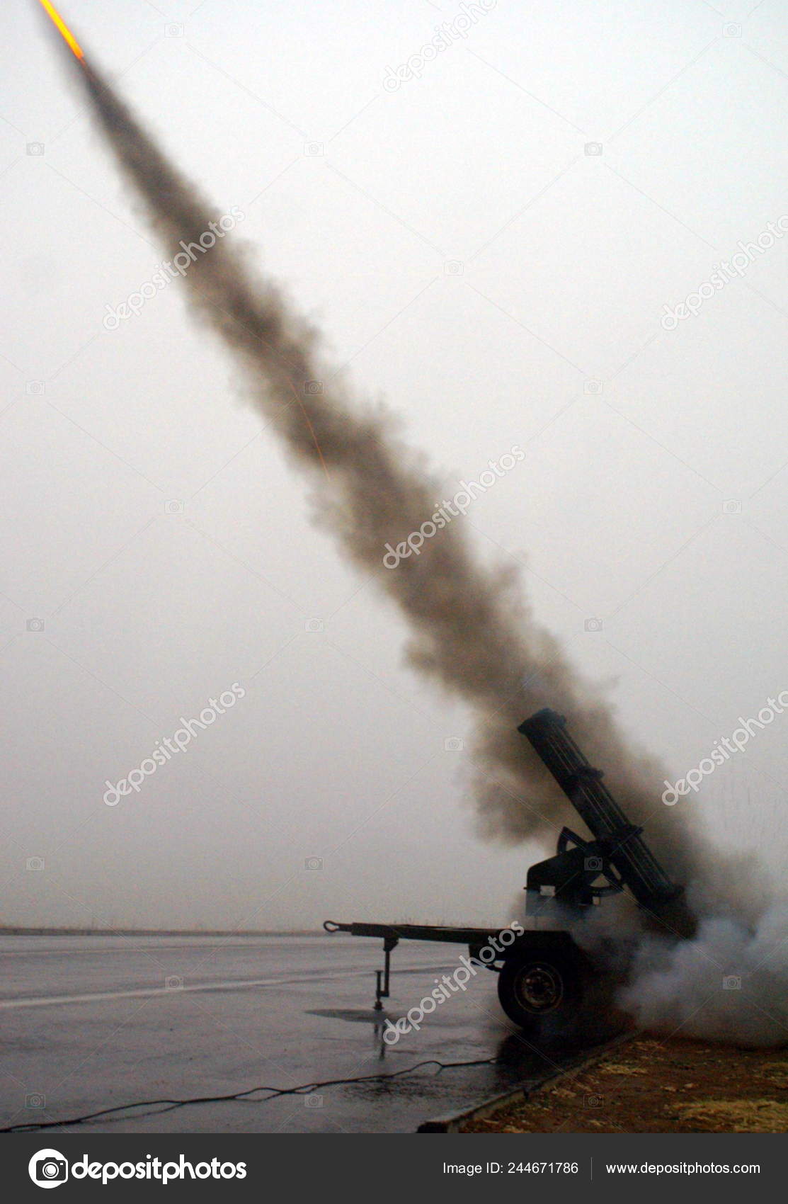 Rocket Launched Cloud Seeding Rainmaking Ease Drought Jiyuan City ...