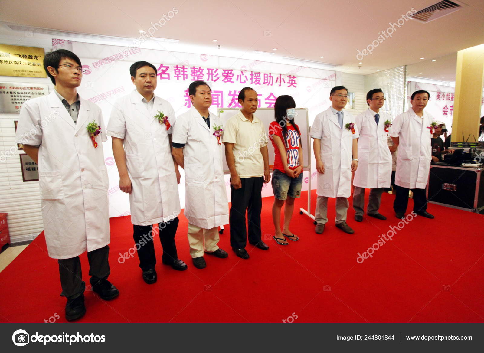 Chinese South Korean Plastic Surgery Experts Pose Next Year Old — Stock ...