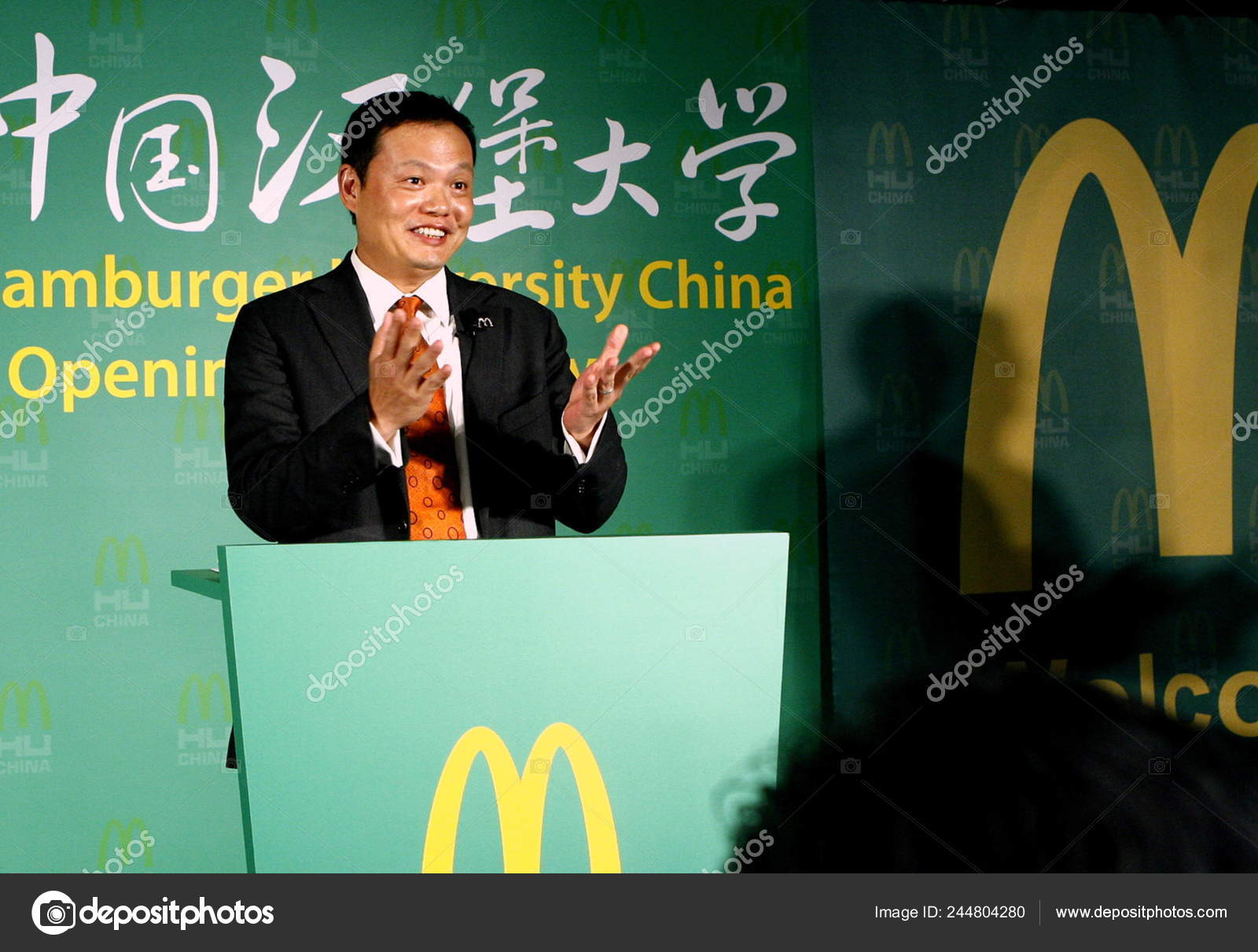 Kenneth Chan Ceo Mcdonalds China Speaks Opening Ceremony Mcdonalds ...