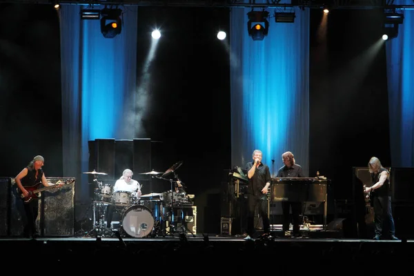 Deep purple band Stock Photos, Royalty Free Deep purple band Images ...