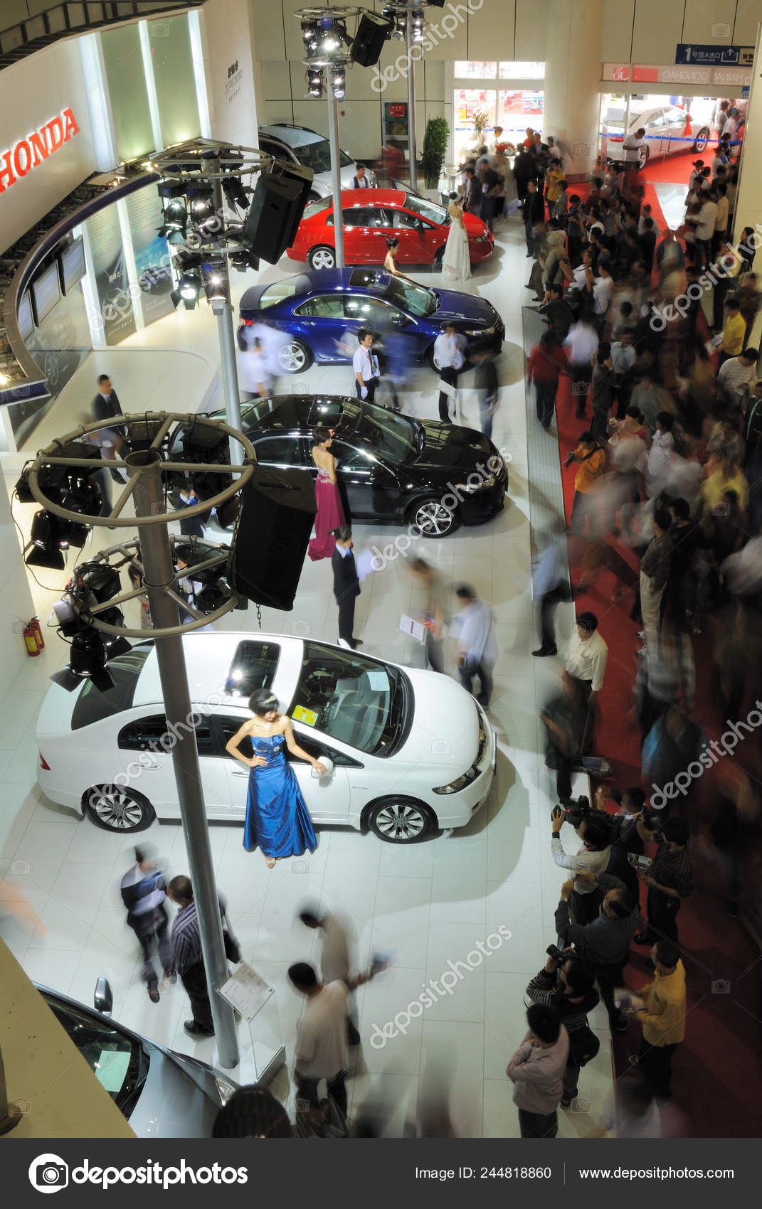 Visitors Crowd Stand Honda Auto Show Haikou South Chinas Hainan — Stock ...