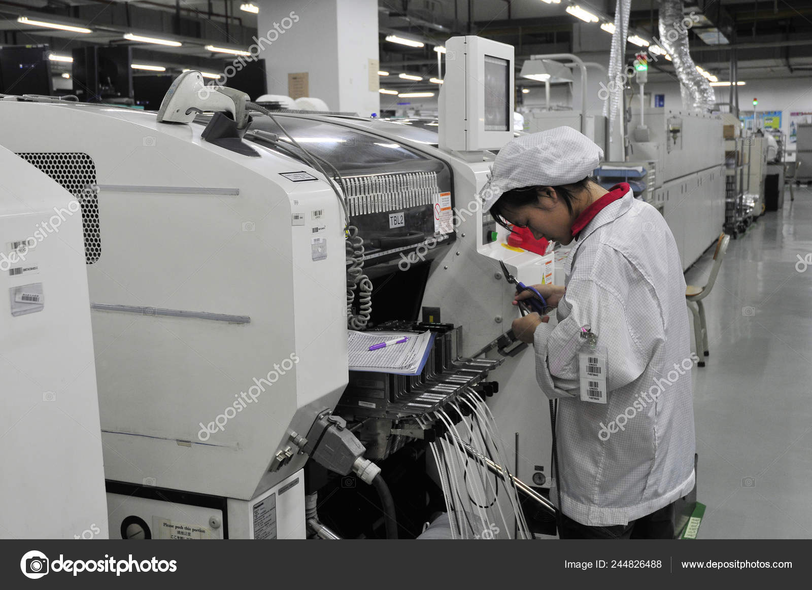 Chinese Foxconn Workers Labor Workshop Shenzhen Plant Foxconn ...