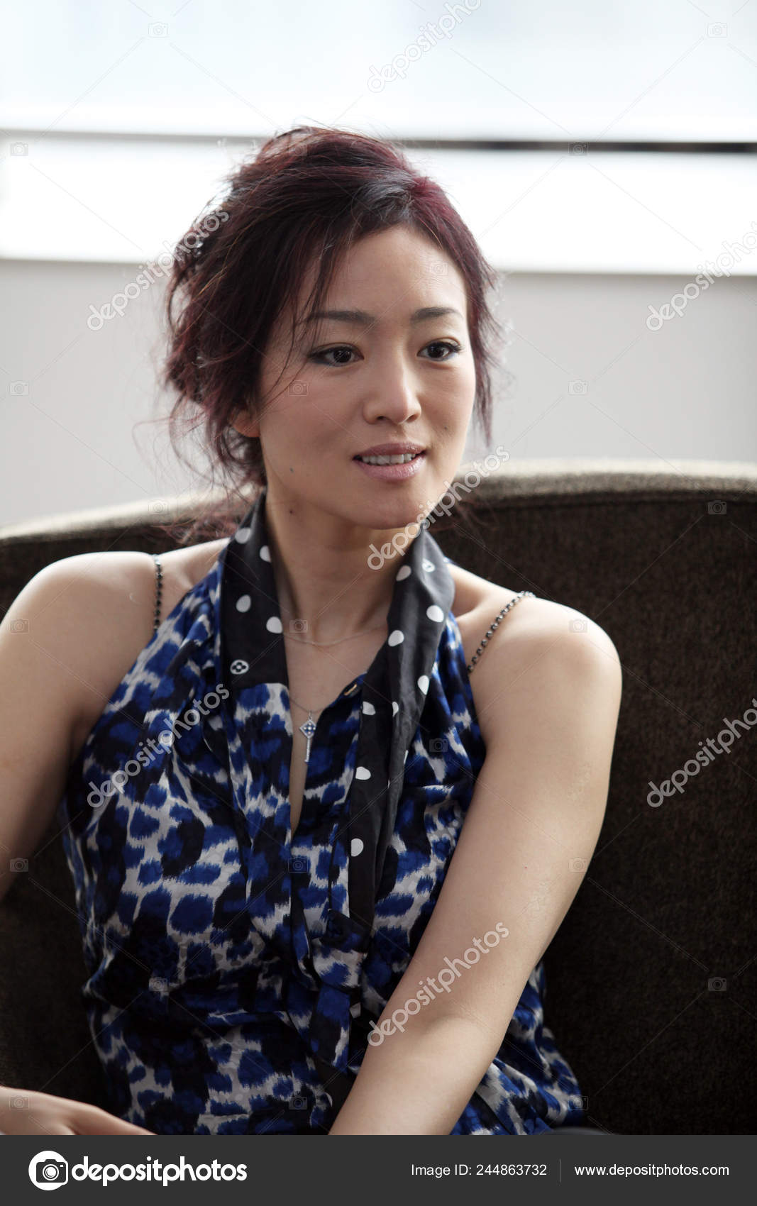 Chinese Actress Li Gong Li Gong Chinese Actress