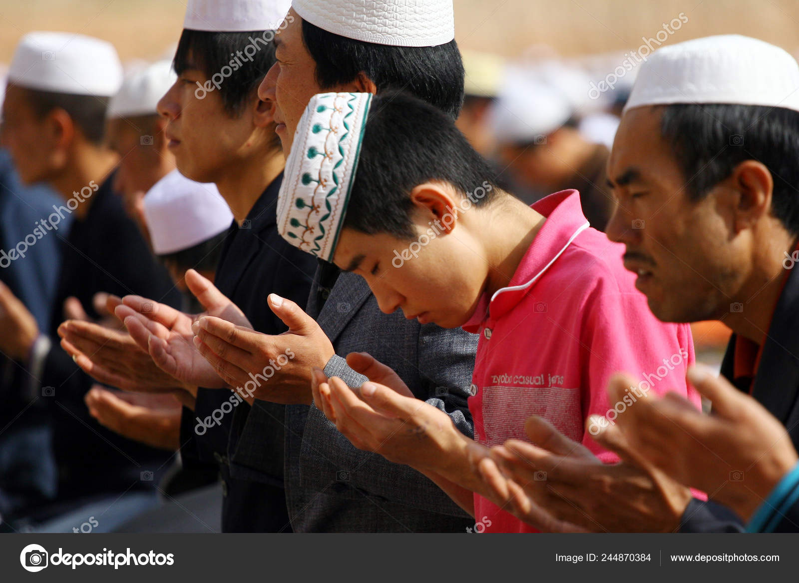 Chinese Muslims Attend Prayer Session Eid Fitr Outskirt Lanzhou City ...