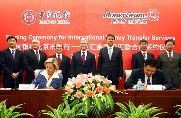 Moneygram Stock Photos, Royalty Free Moneygram Images | Depositphotos