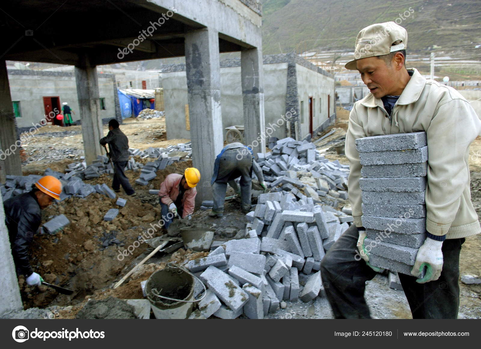 Chinese Construction Workers Seen Building Houses Post Quake ...