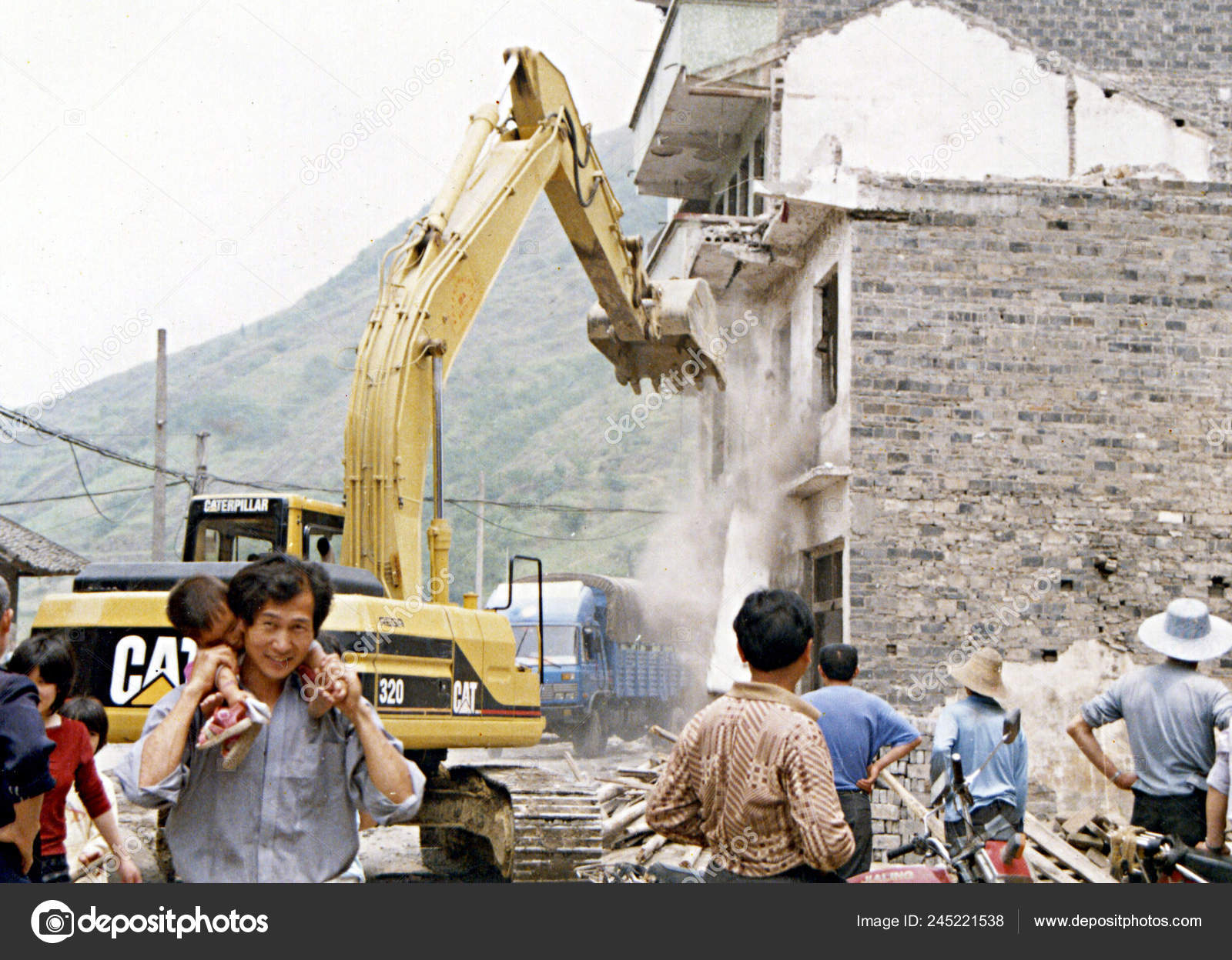 Chinese Workers Demolish Houses Migration Project Three Gorges Dam ...