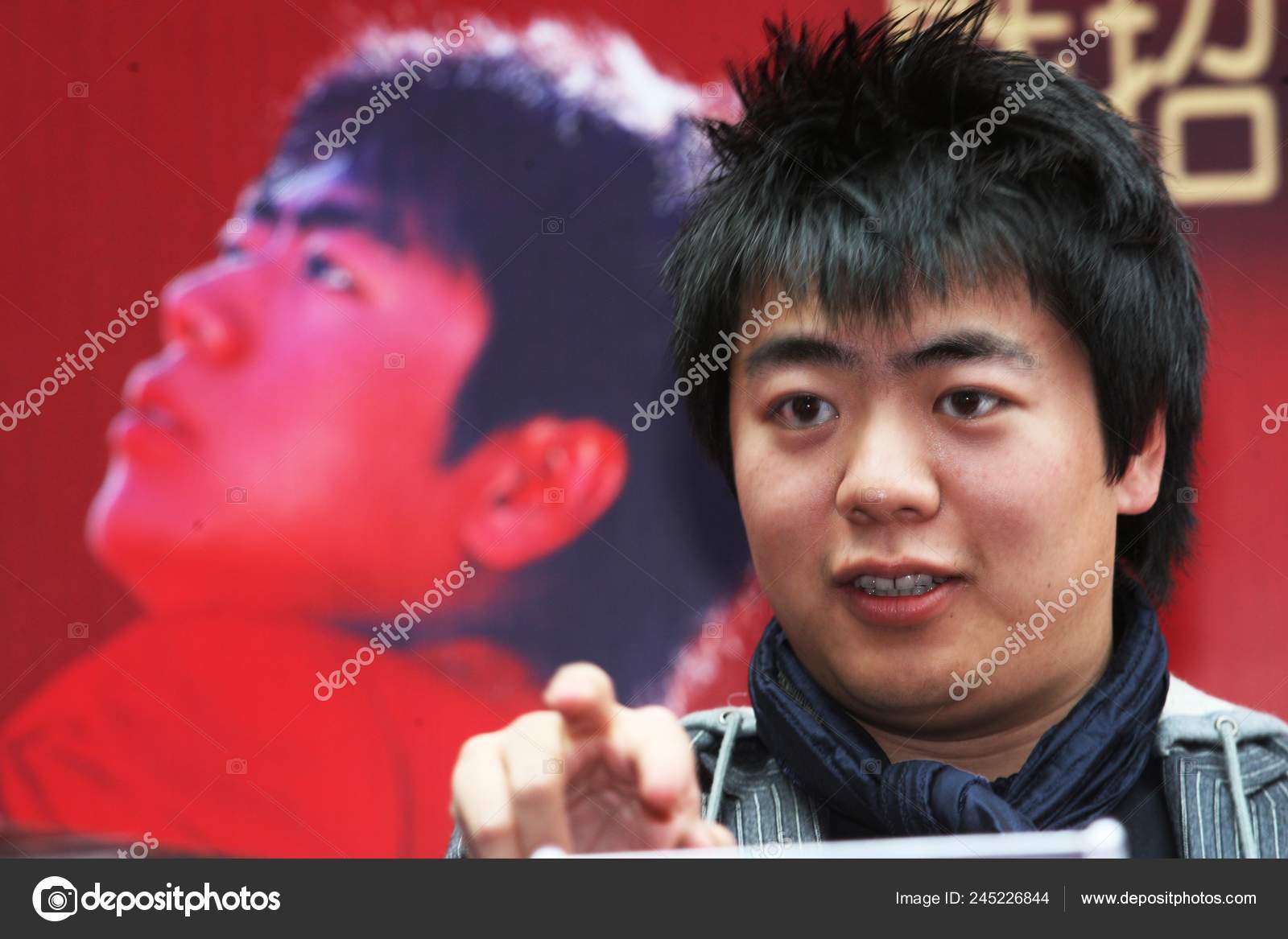 Chinese Pianist Lang Lang Event Meet Young Piano Players Qingdao ...