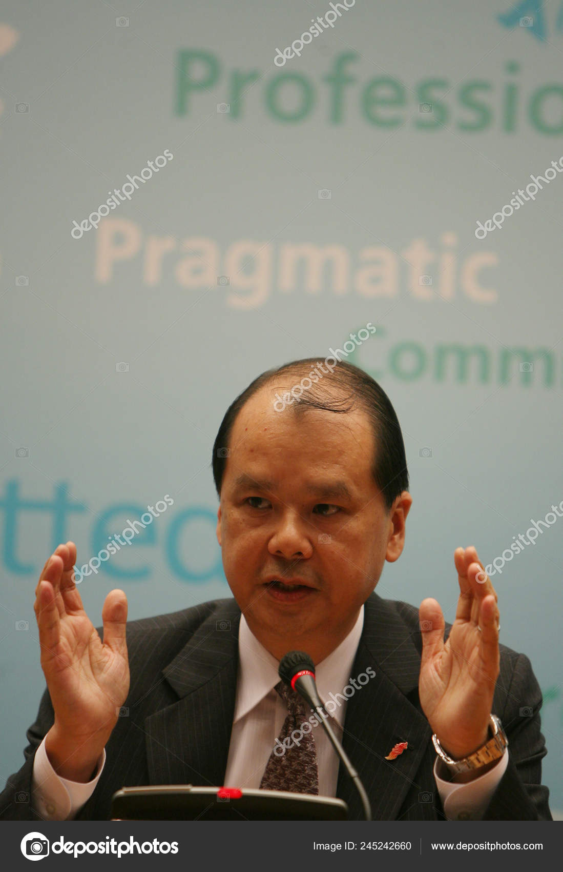 Matthew Cheung Kin Chung Secretary Labor Welfare Hong Kong Special ...