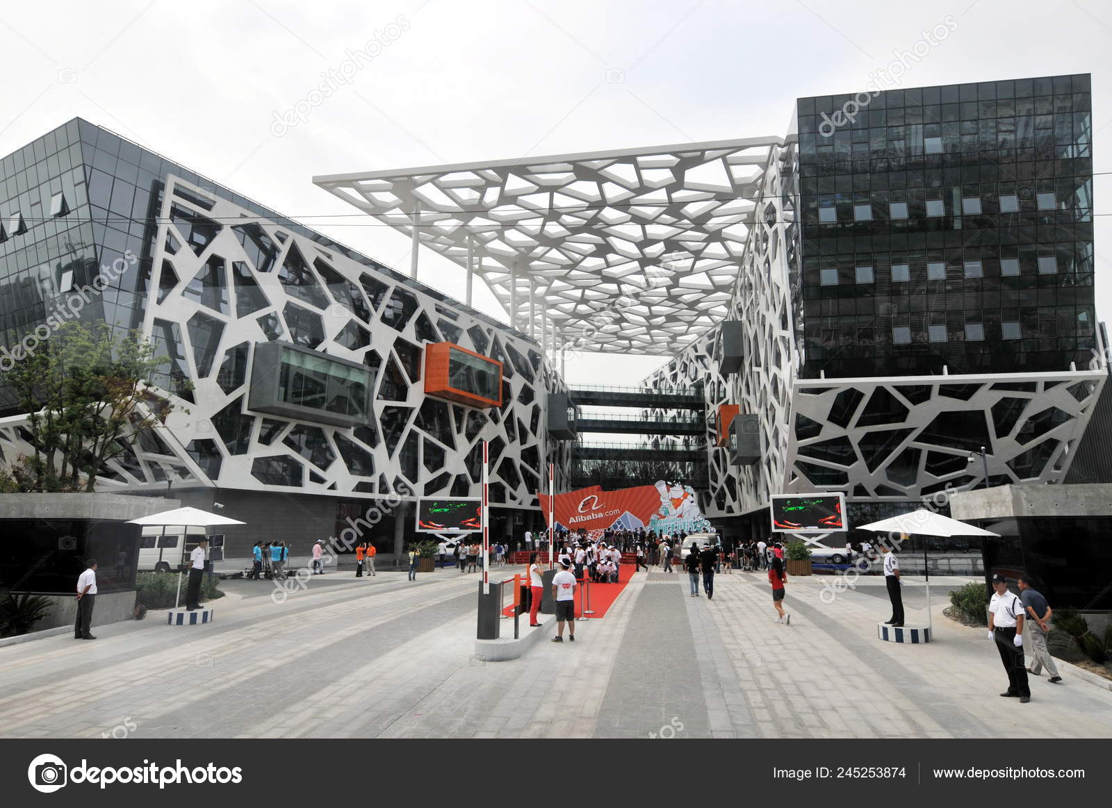 Chinese Employees Alibaba Seen Ceremony Celebrating 10Th Anniversary ...