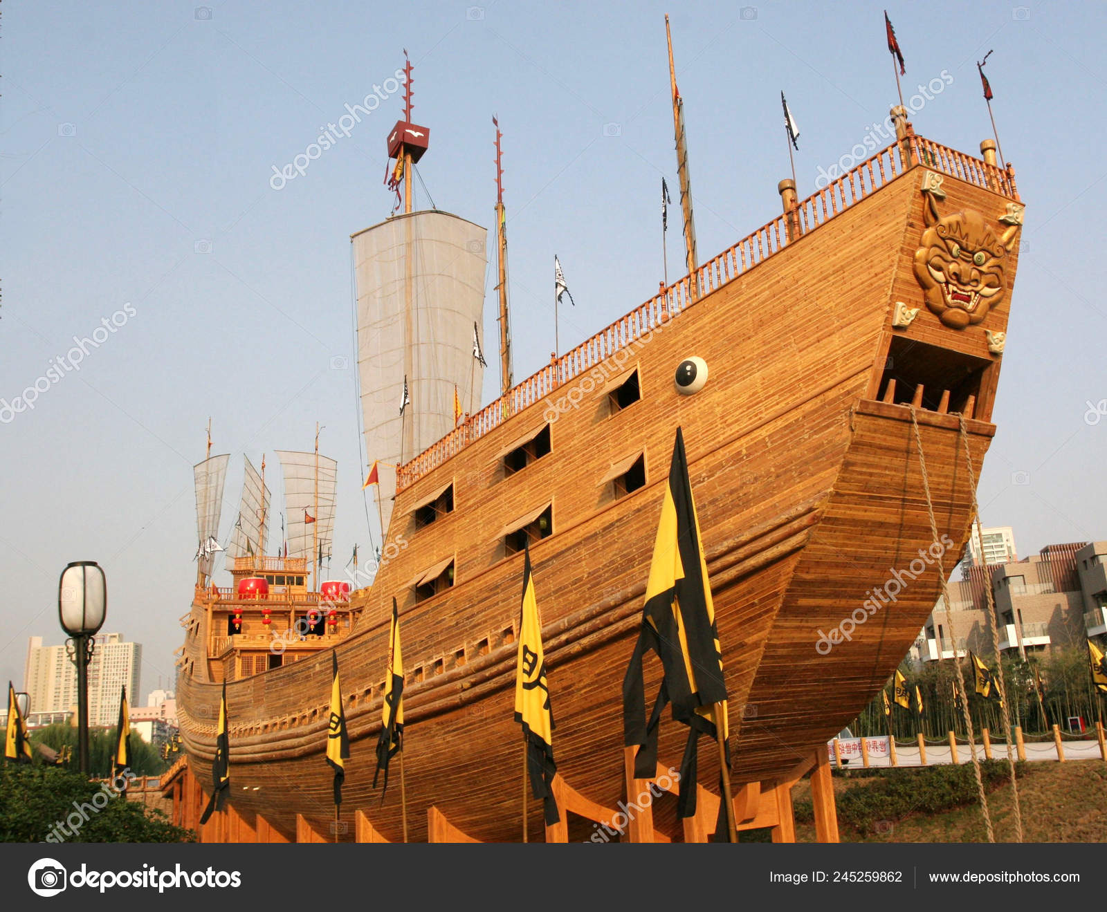 Inside Zheng He Ship