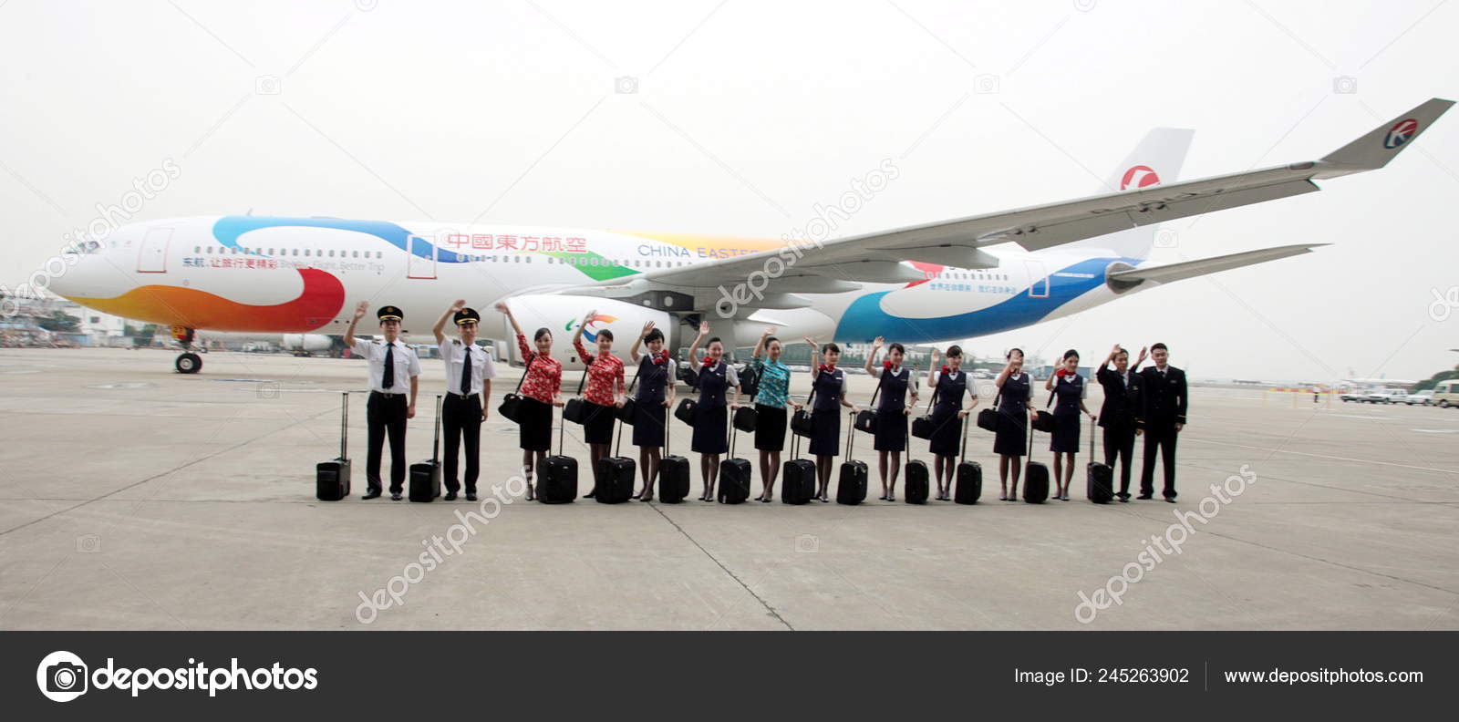 Chinese Crew Members China Eastern Airlines Wave Front Airbus 330 ...