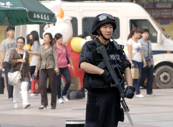 Chinese policeman Stock Photos, Royalty Free Chinese policeman Images ...