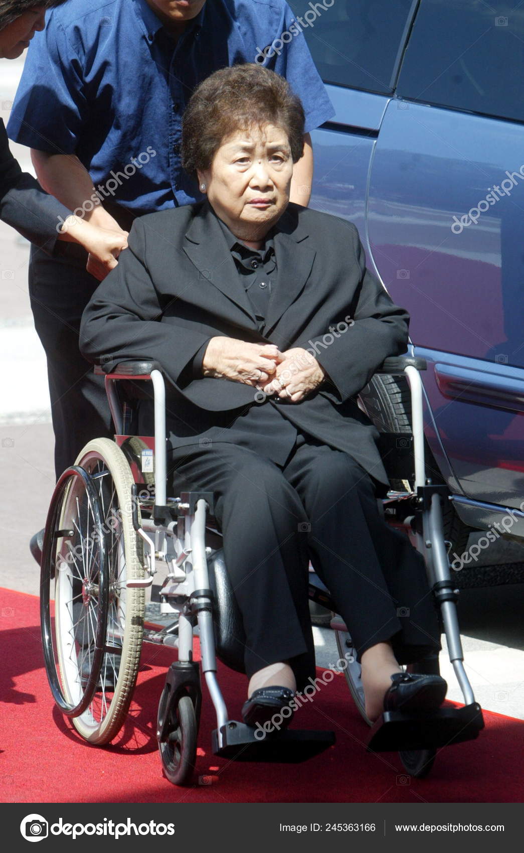 Yang Chiao Second Wife Wang Yung Ching Arrives Funeral Wang — Stock Editorial Photo ...