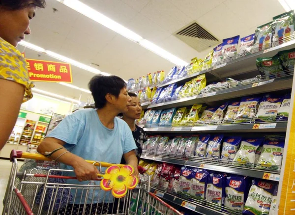 Toko kelontong cina Stock Photos, Royalty Free Toko kelontong cina ...