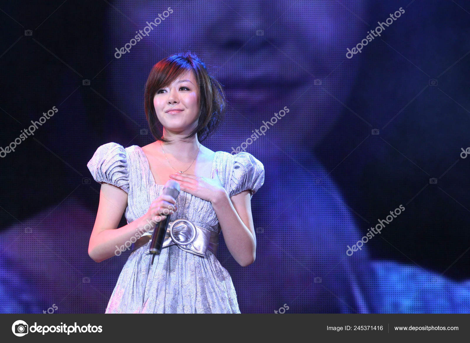 Chinese Singer Youqi Performs Event Beijing January 2007 — Stock ...