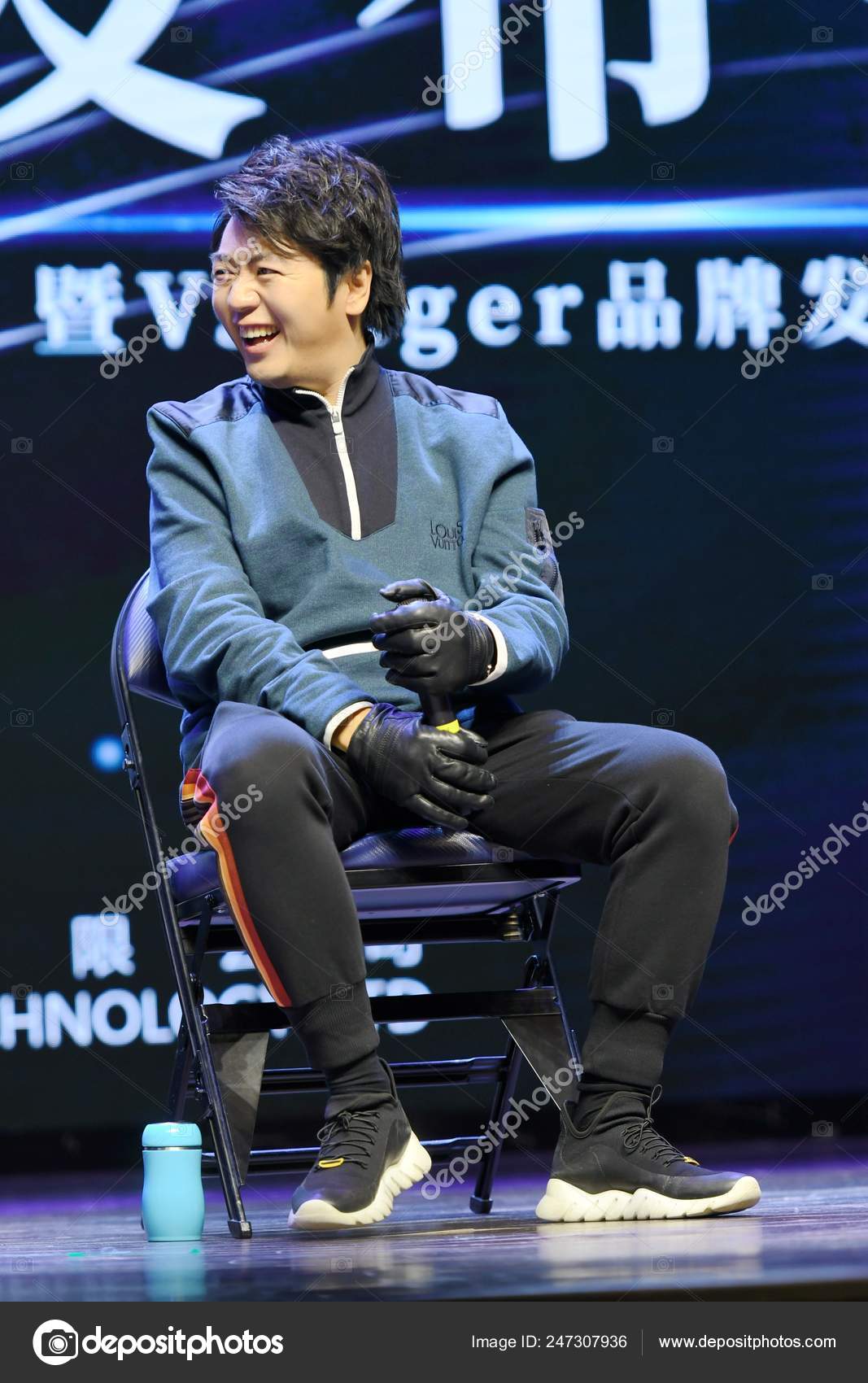 Chinese Pianist Lang Lang Attends Press Conference Hologram Concert ...