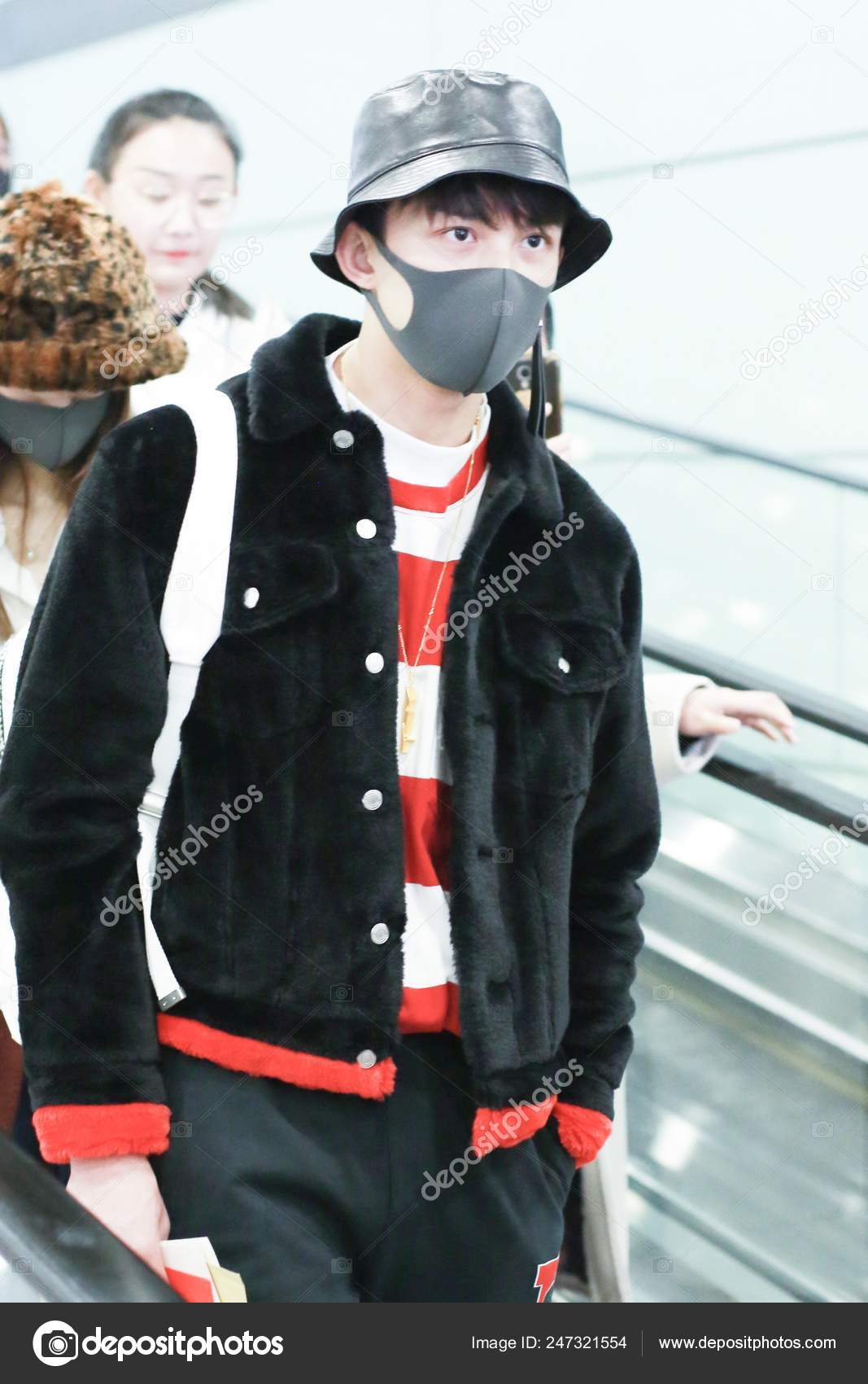 Chinese Actor Leo Lei Known Nation's Little Brother China Arrives ...