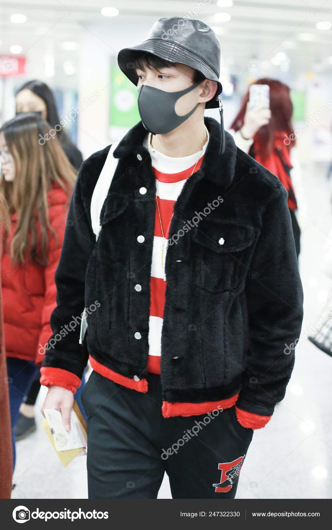 Chinese Actor Leo Lei Known Nation's Little Brother China Arrives ...